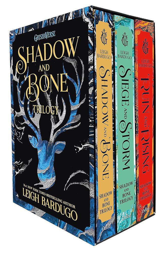 Grisha Verse Complete Box Set - Leigh Bardugo (Del 1 i The Grisha ...